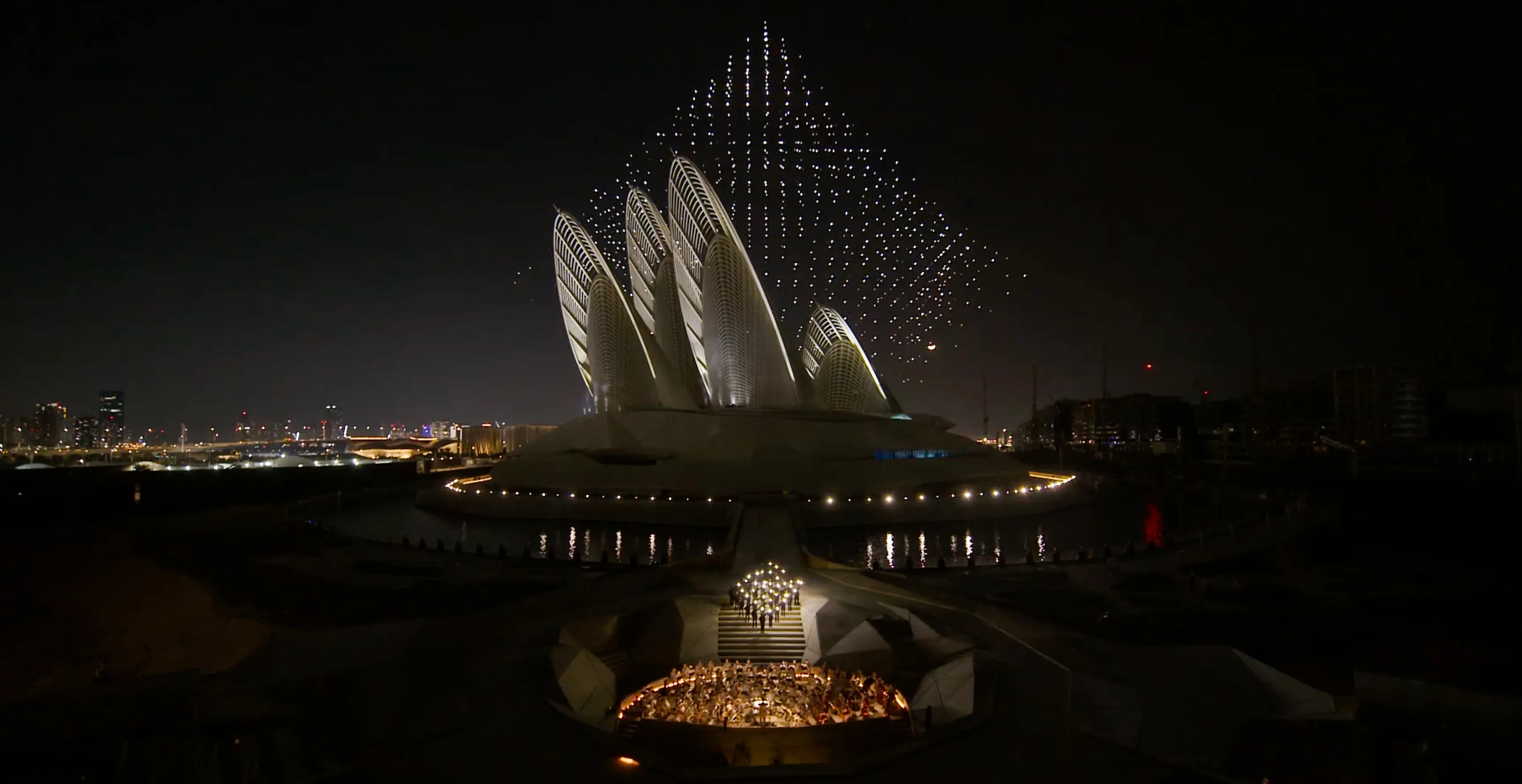 A New Landmark Takes Light | Analog